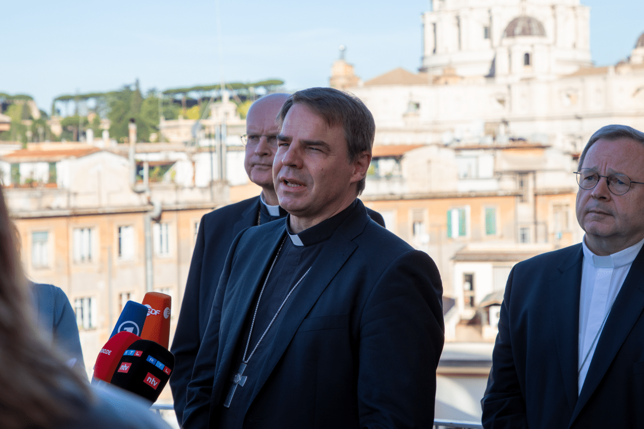 Interview: Synodaler Weg und Weltsynode - Stefan Oster SDB